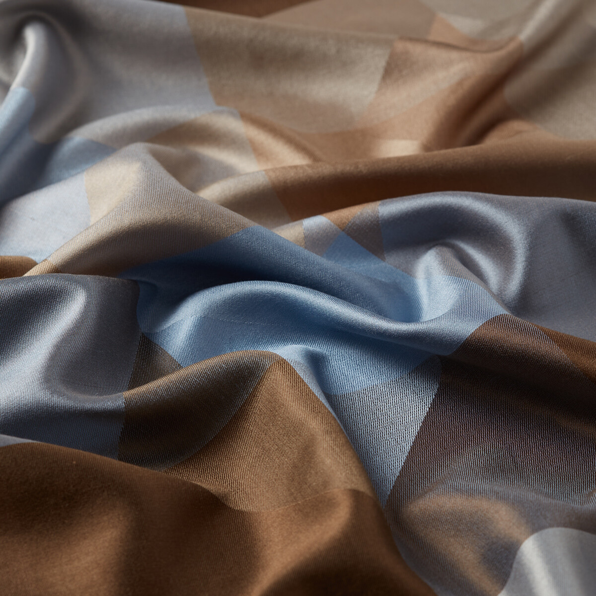 Parcel Print Silk Scarf Model 19| Ipekevi