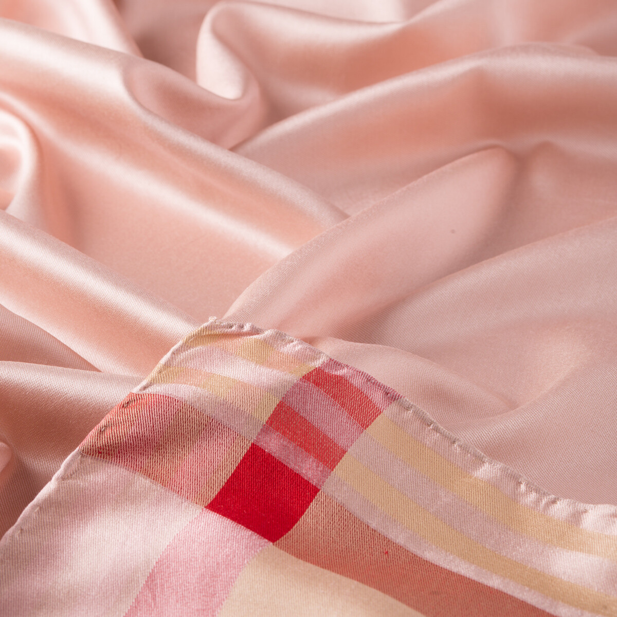 Powder Red Frame Silk Scarf | Ipekevi